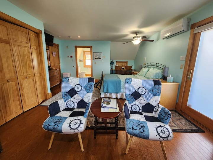 Oceanfront Elizabeth's Room - Maine