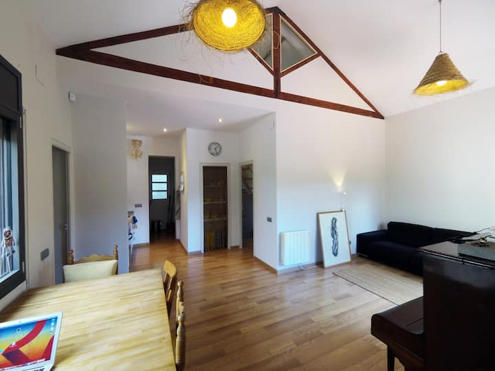 Barcelona 15' By Train, Ideal For Families - Sant Cugat del Vallès