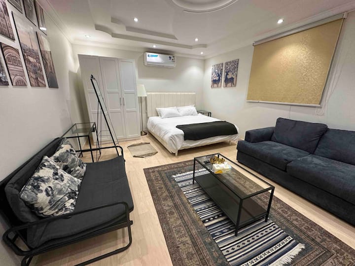 Cozy Studio - Near Top Attractions | Self Check-in - Riyad