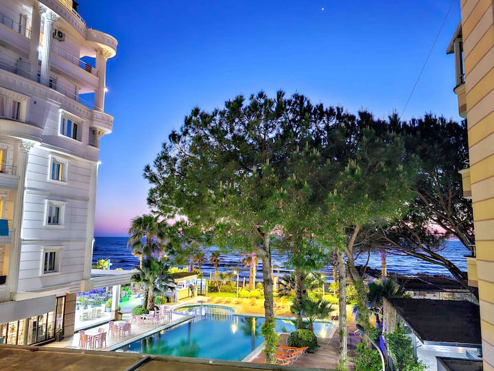 Sunset Sea View Two Bedroom Apt - Qerret