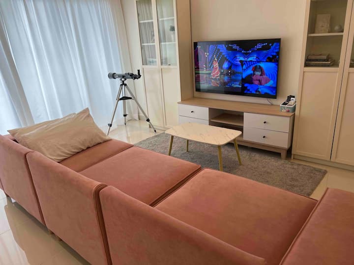 Era @Setiawalk |Fast Wifi |Netflix - Puchong