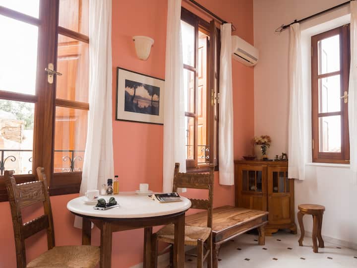 ΞΕΝΩΝ - Διαμέρισμα 1 Υπνοδωματίου- Χωριστά Επίπεδα - Chania