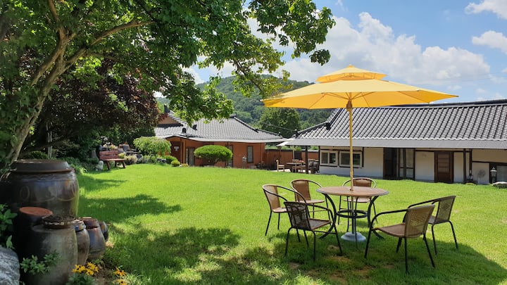 [년말이벤트] 청미재 한옥 독채 평일 5인 35만원 (~12월 31일까지) - 내수읍