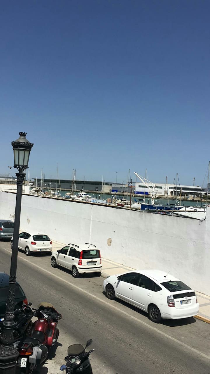 Jolie Maison Typique Andalouse - Cádiz