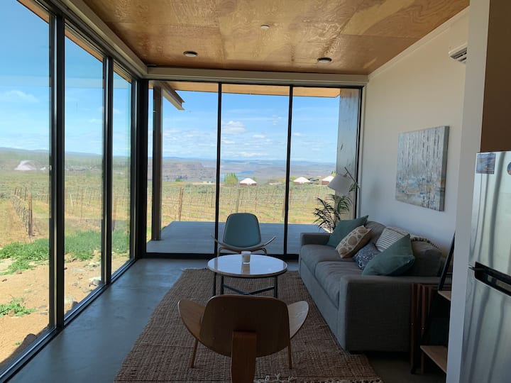 Cave B Ridge - View, Winery, Gorge Amphitheater - Houses for Rent in ...