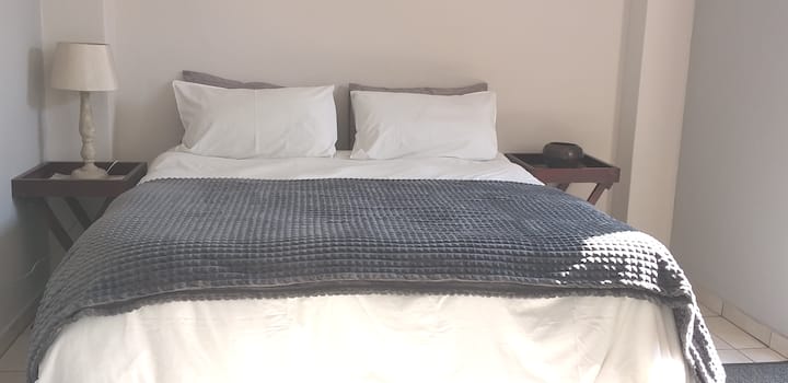 Cottage @ O.r. Tambo Airport. - Kempton Park