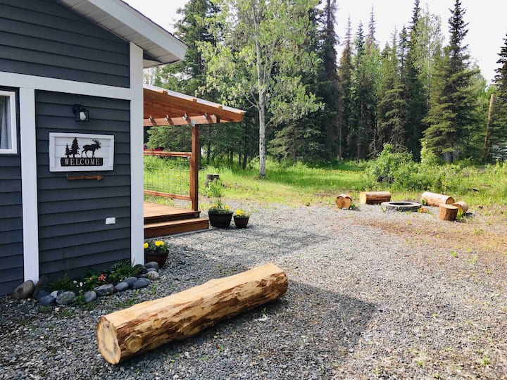 Kenai Cottage Close To Town Red Fox Retreat - Kenai, AK