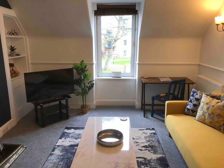1 Bdr Plus Sofa Bed.perfect For Exploring The City - Inverness