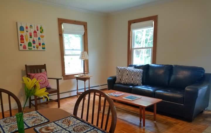 Ledgewood Grove Cottage In Bar Harbor - Bar Harbor, ME