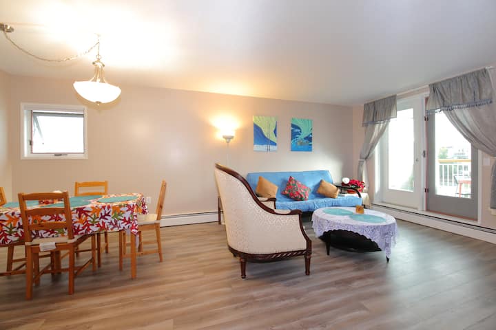 Queen Bed Room With Door Lock - Yellowknife