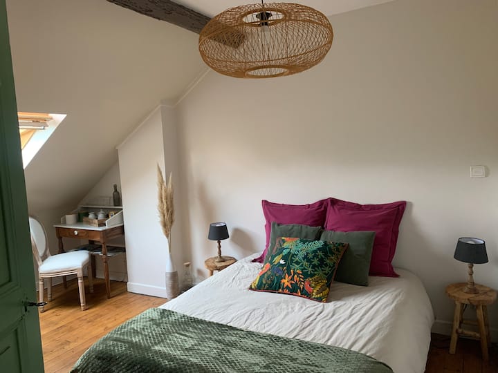2 Chambres Communicantes En Maison De Ville - Moulins