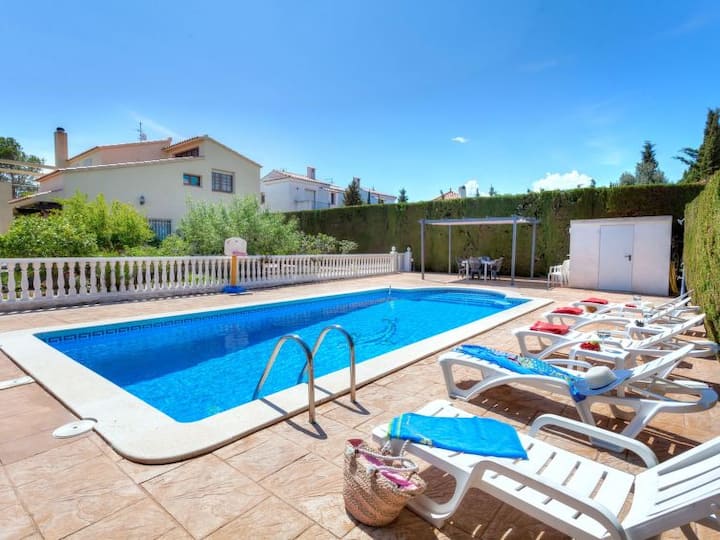 Amplio Chalet Con Gran Piscina - L’Ametlla de Mar