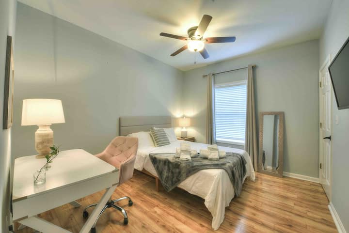 Relax And Revive - Pool Access - 2br - Lewes, DE