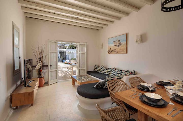 Modern & Stylish Villa Close To The Beach - Mykonos