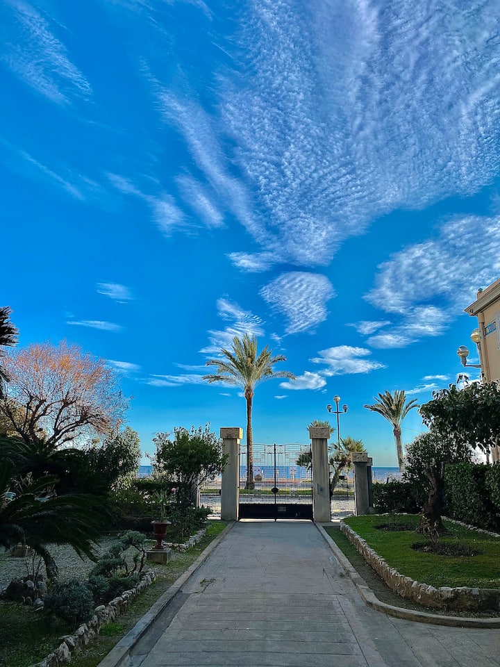 “Sea La Vie” Studio Sur La Promenade Des Anglais - Aéroport de Nice Côte d'Azur (NCE)