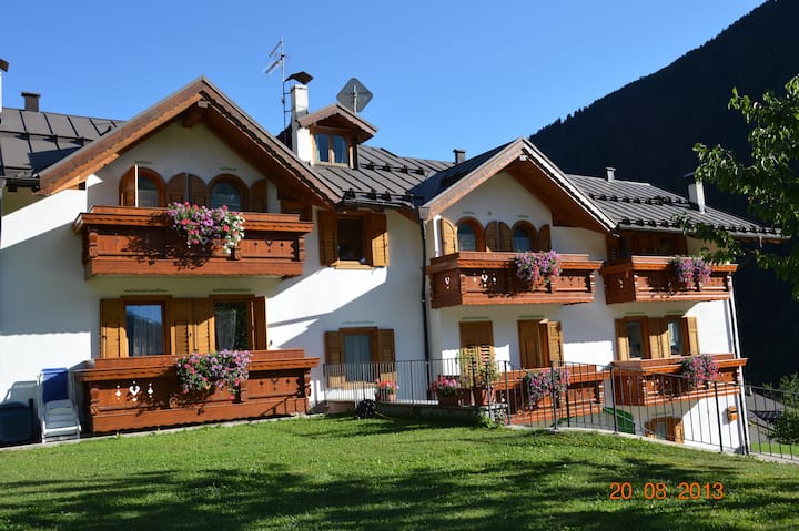 Peio Fonti Alloggi e case vacanze - Trentino-South Tyrol, Italia | Airbnb