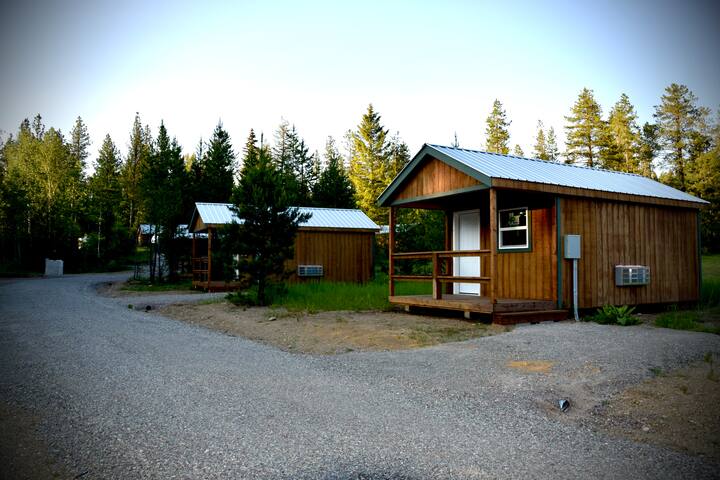 St. Mary Lake Cabin - Hosted By Dew Drop Inn - West Glacier, MT
