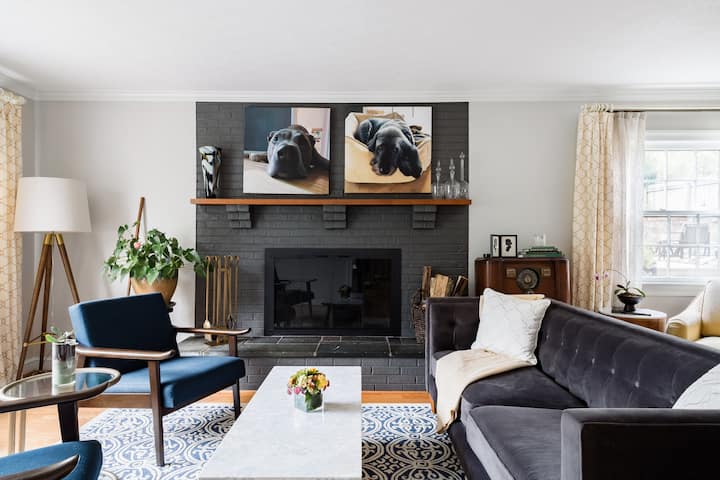 Central Charlottesville Living In A Well-appointed Home - Charlottesville, VA
