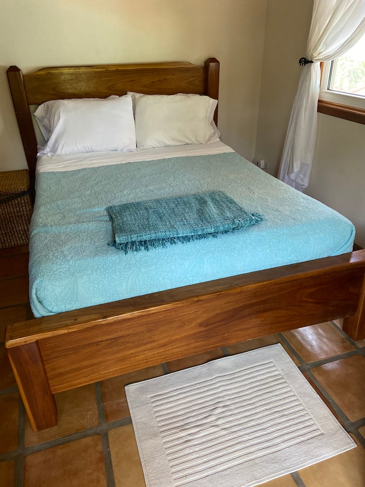 Private Room In Peaceful Waterfront Condo W/ Pool - Placencia