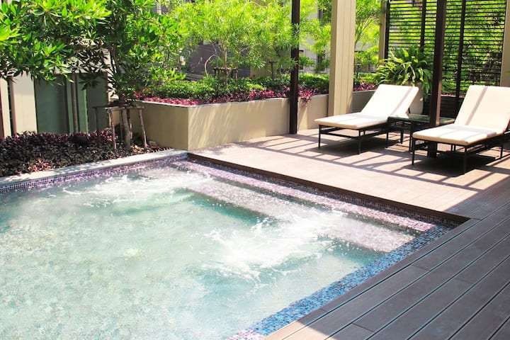 Luxury 1bed Condo_bts Phrom Phong_min 1 Month_wifi - Bangkok