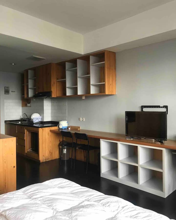 R.bbgr02-compact Room With City Views In Dago - 반둥