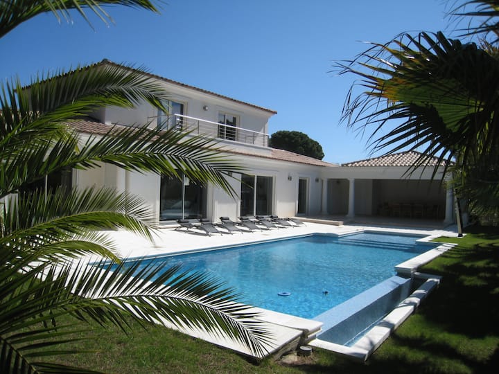 Villa De Standing Au Calme Sous Les Pins - Saint-Raphaël