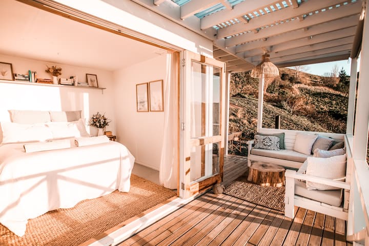 Hinterland Retreat - Gisborne