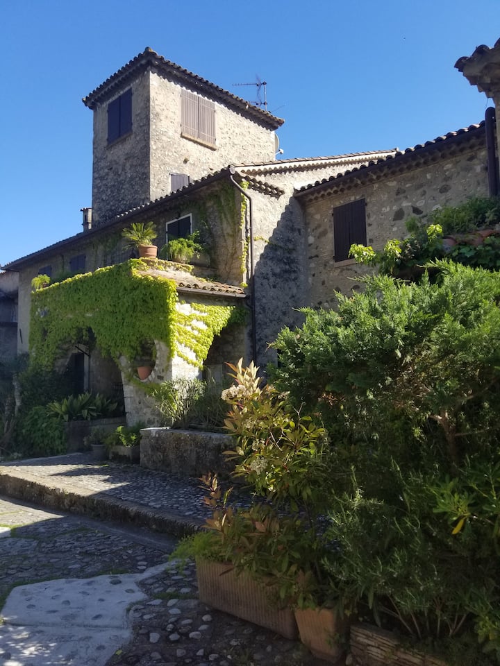Studio De Charme Dans Un Ancien Moulin à Huile - Cagnes-sur-Mer