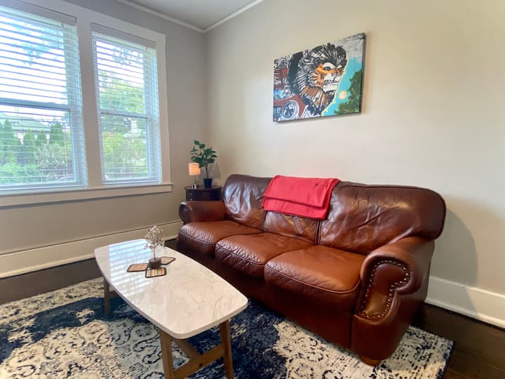 Boston Edison 1bd/apt, Perfect For Long Stays - Detroit, MI
