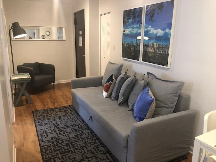 Nice Looking /20 Min To Nyc-parking Avail (Fee) - North Bergen, NJ