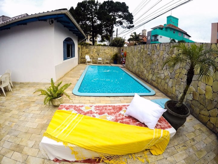 World Hostel Canasvieiras - Misto 12 Camas - Florianópolis