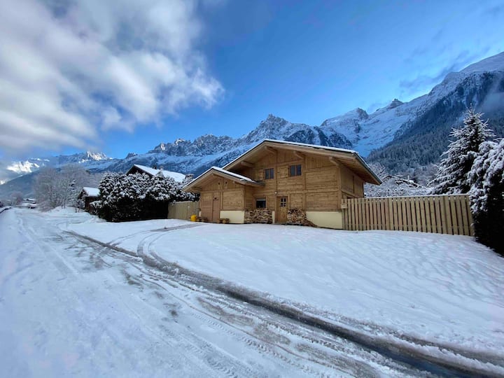 Magnifique Chalet Rénové - Vallee De Chamonix - Courmayeur
