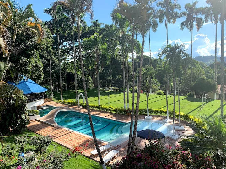 Finca Mi Tierrita, Un Paraíso En El Eje Cafetero - Marsella