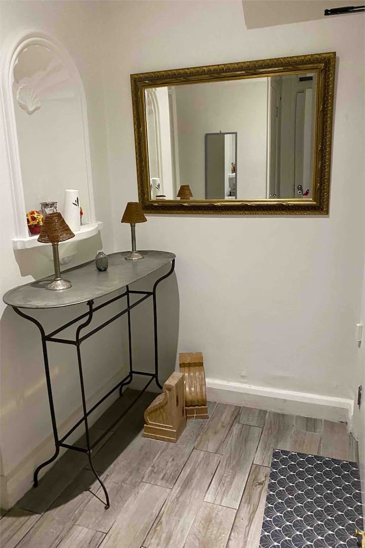 Royal Albert Hall Retreat - Chelsea