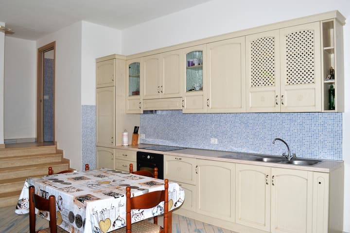 "La Casina": In Centro, A 50 Metri Dal Mare - San Vincenzo