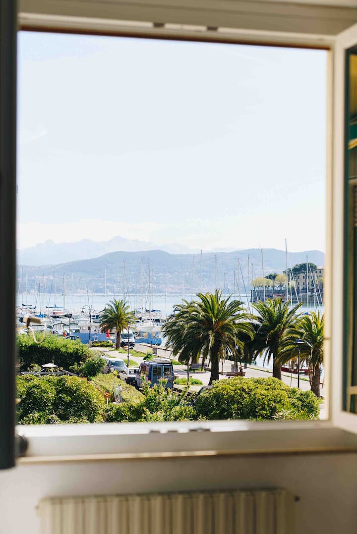 Apartment With Sea View - Porto Venere