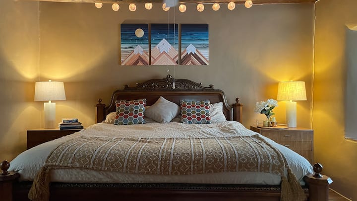 Charming Adobe Near The Square - Taos, NM