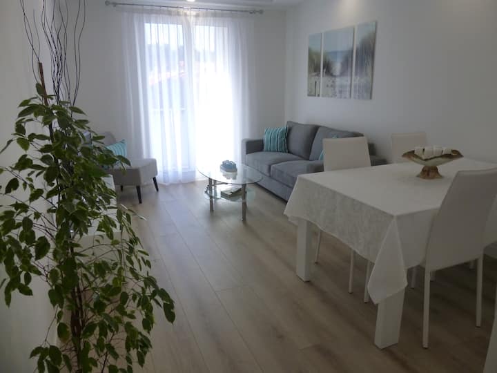 Au Port, Joli 3 Piéces Moderne Calme - Castel Plage - Nice