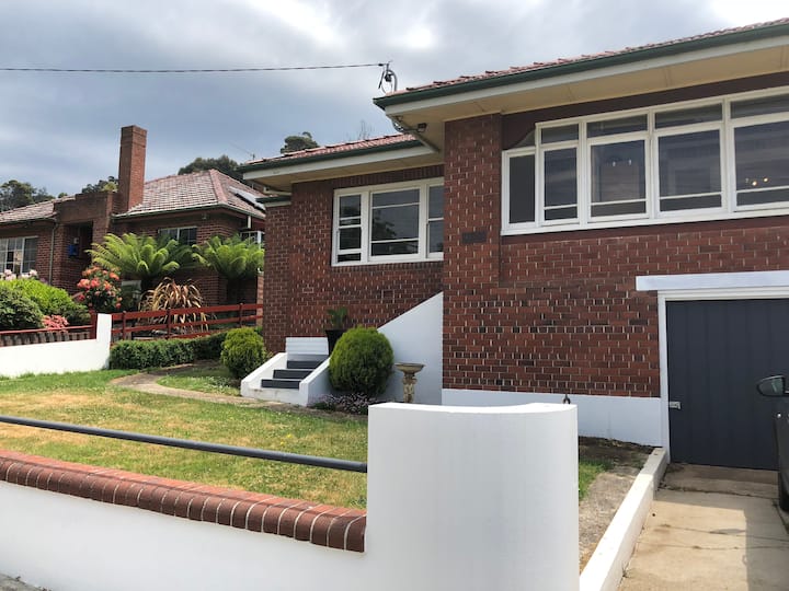 The Nest: 3 Bedroom Cbd Home - 태즈메이니아 주
