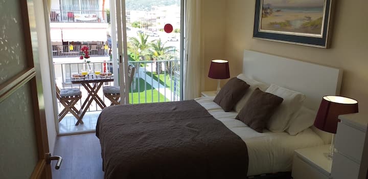 New Apartment Front The Beach - Castelldefels