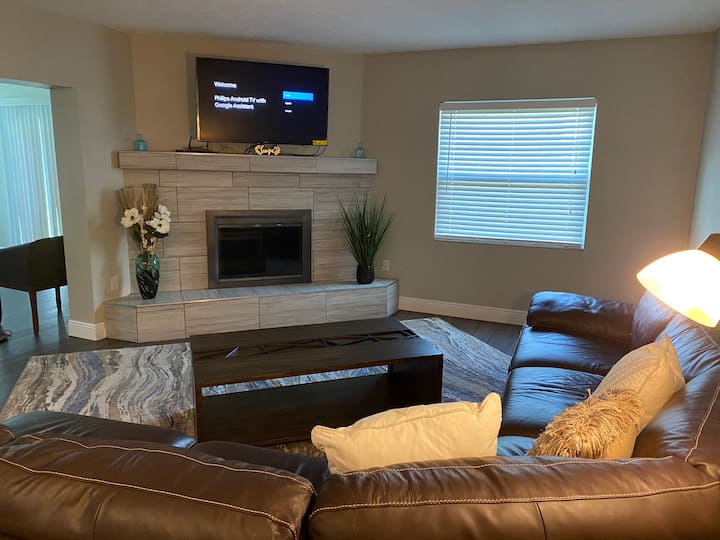 Beautiful Remodel 3/2 Saddlebrook Townhome - Wesley Chapel, FL