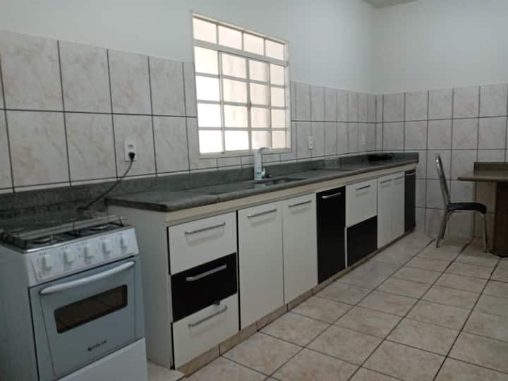 Casa Ampla P/ Locação De Curta Ou Longa Temporada - Uberlândia