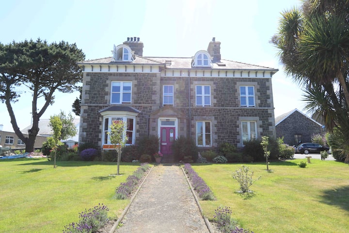 Coastal Victorian Luxury Boutique Suite - Mynydd - Tywyn