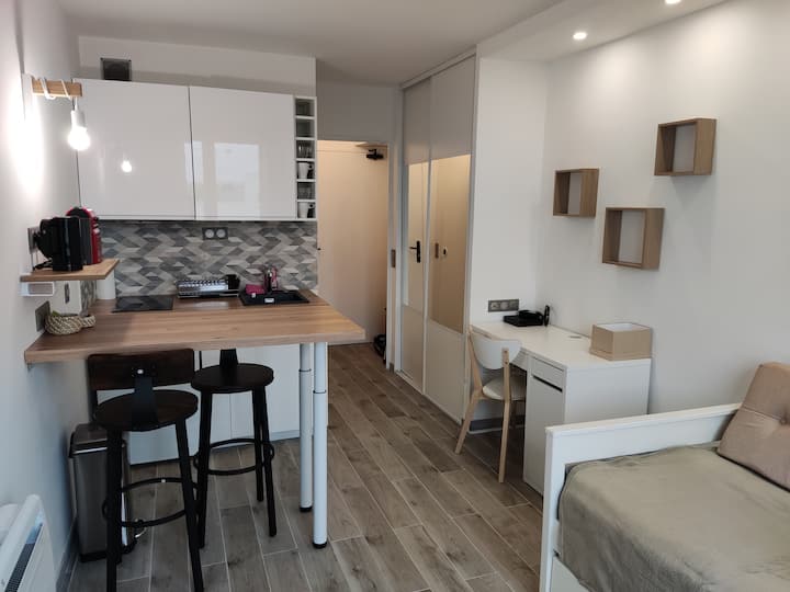 The Cosy Flat Paris - Saint-Denis, France