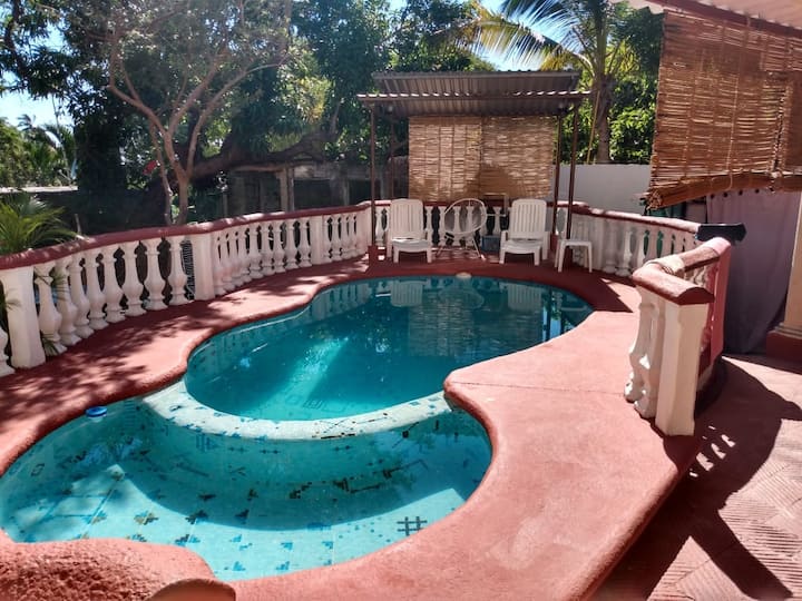 Casa. Amplia Y Confortable Cerca De Playa Caleta. - Acapulco