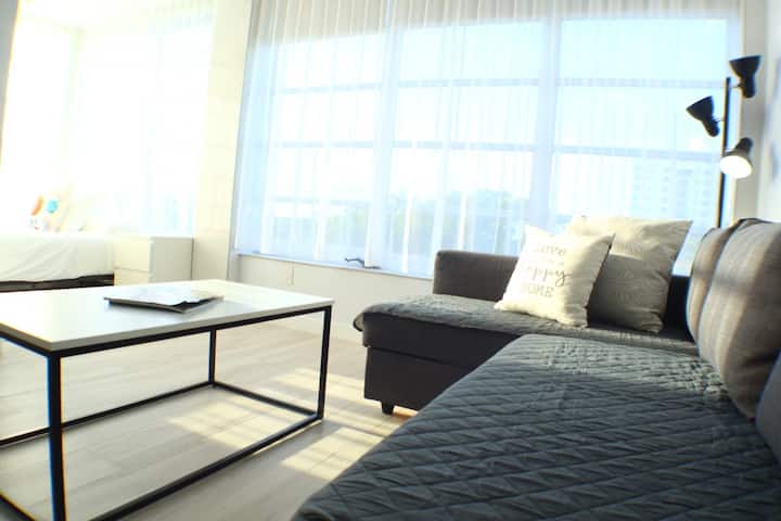 68 Saxo Residence - South Beach, FL