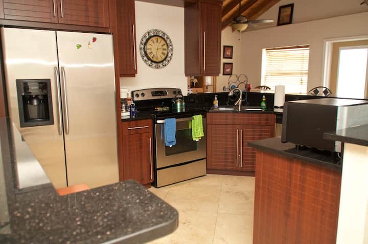 Cosy Cottage Luxury Kitchen - Bonita Springs, FL
