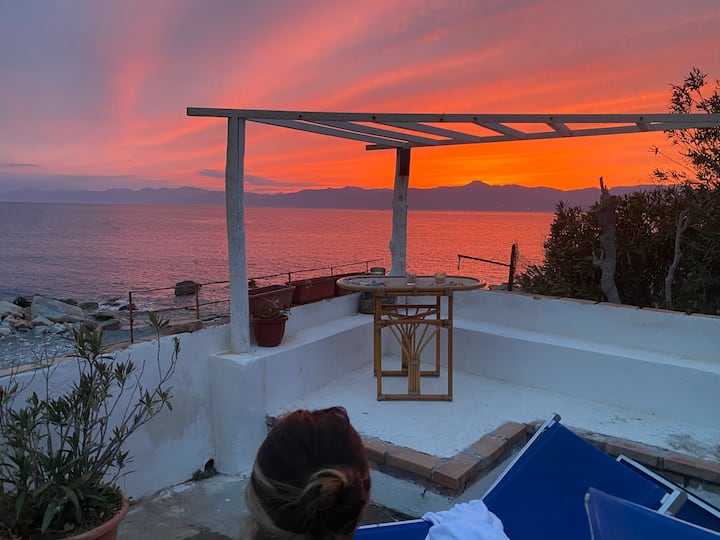 Apartment With Three Steps From The Sea. - Calabria