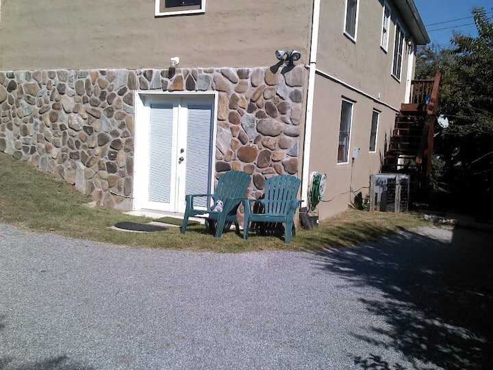 Apartment In Town - Franklin, NC