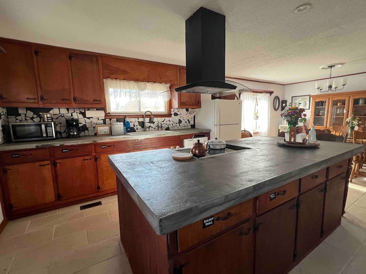 Mamaw & Papaw's - Tennessee